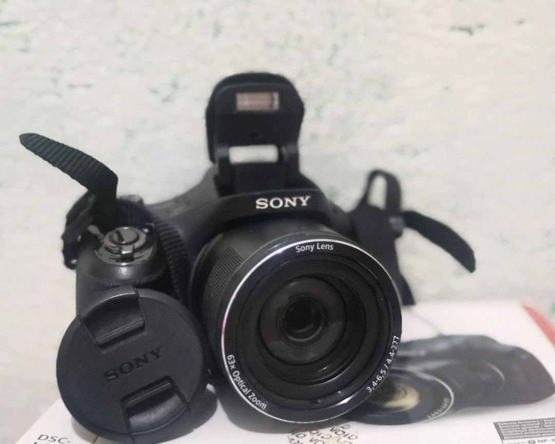 Sony Cybershot DSC-H400, Photography, Cameras on Carousell
