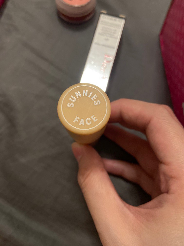 Sunnies face glow boss in hey girl, Beauty & Personal Care, Face ...