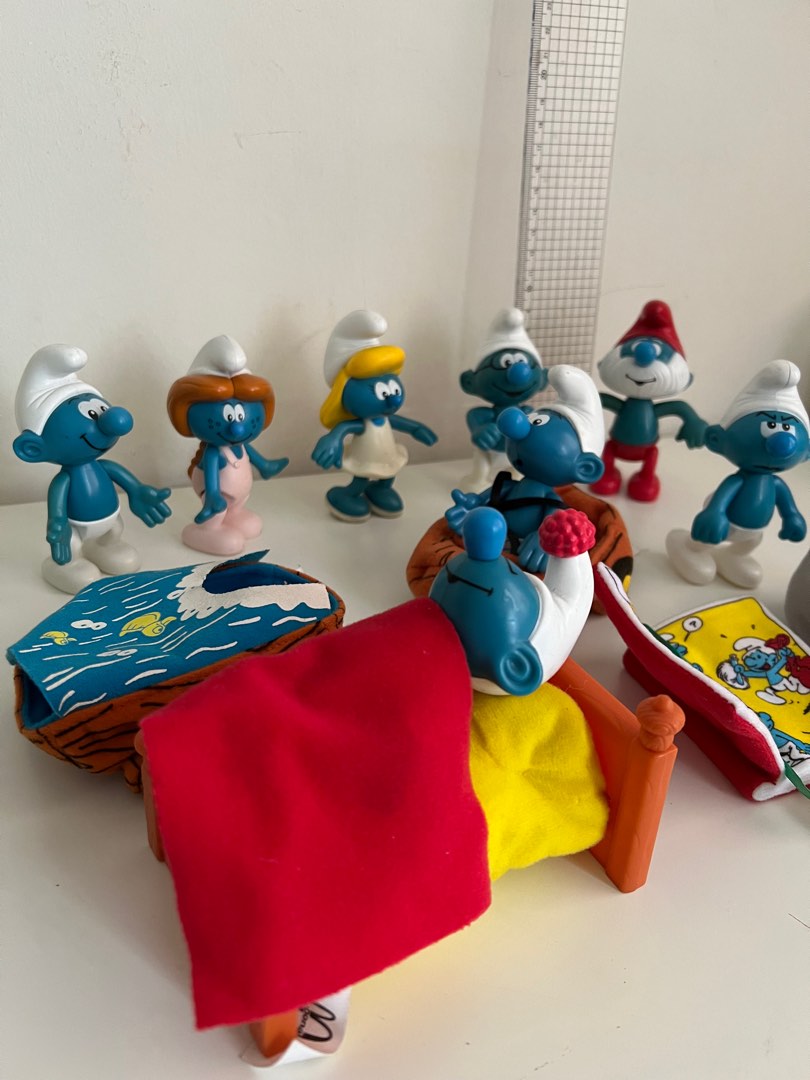 Super Rare Set of Smurfs from mcdonald’s 2002, overseas edition peyo ...