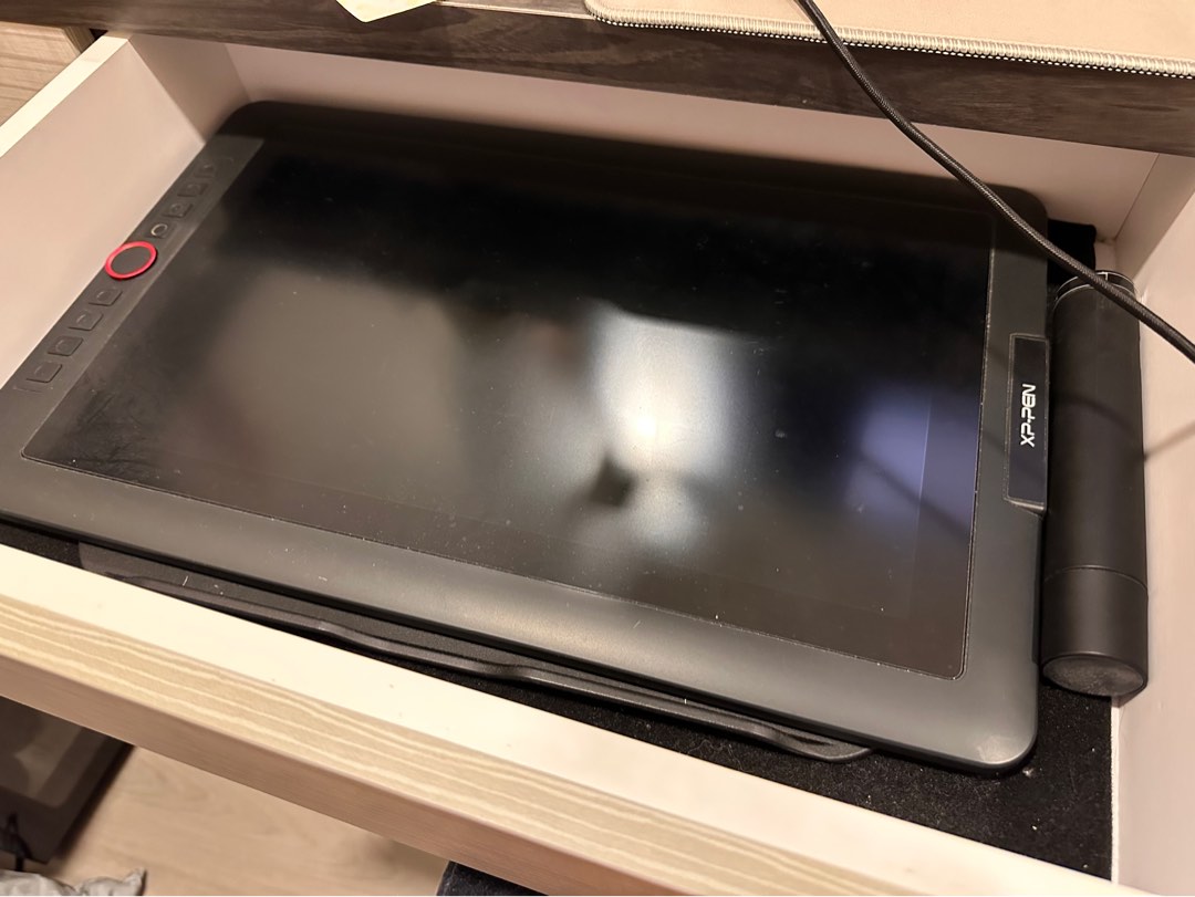 XP-PEN Artist pro 15.6, Hobbies & Toys, Stationery & Craft, Art ...