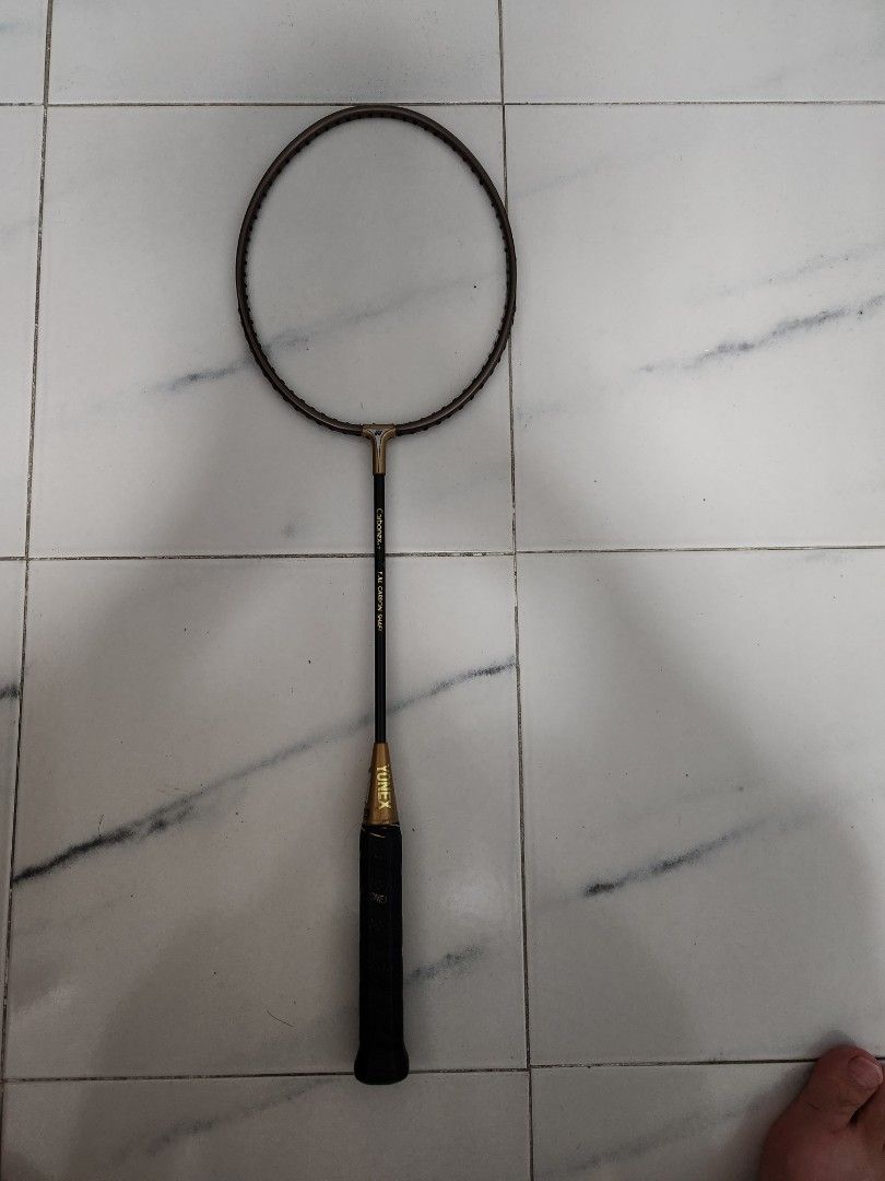 Yonex Carbonex 9 Gold, Sports Equipment, Sports & Games, Racket & Ball Sports on Carousell