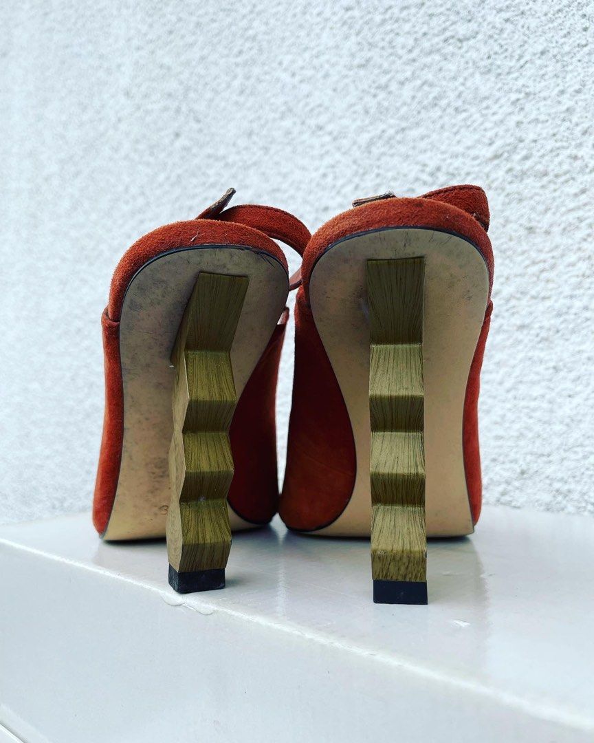 ZARA Rust Wooden Heels, Women's Fashion, Footwear, Heels on Carousell