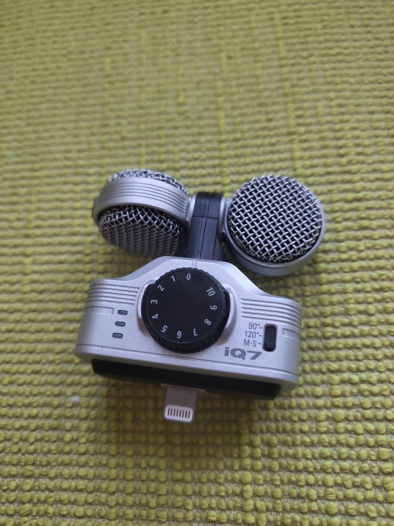 Zoom iq7 microphone, Audio, Microphones on Carousell