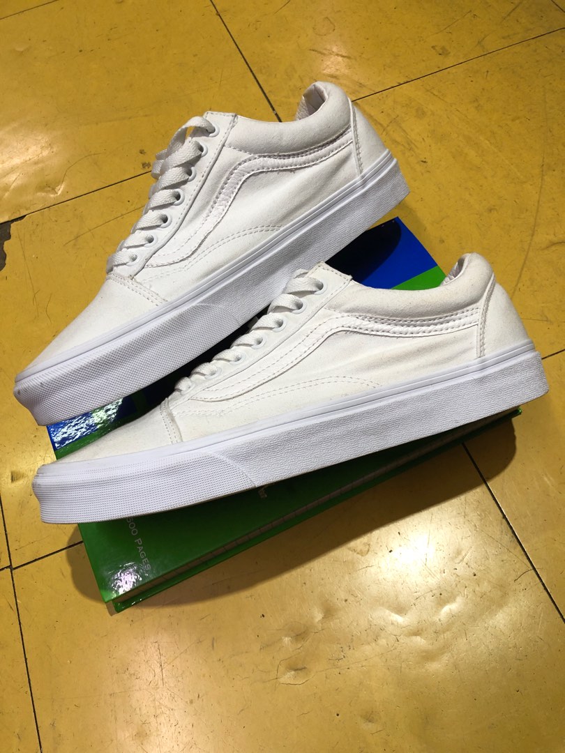 500714 Vans Oldskool Triple White Cnvs Skate Shoes(28 cm), Men's ...
