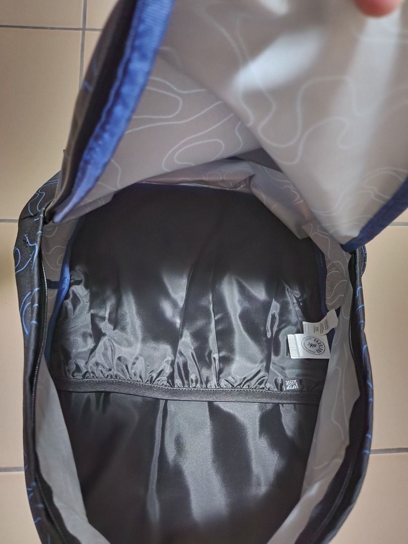 Backpack Parkland laptop bag on Carousell