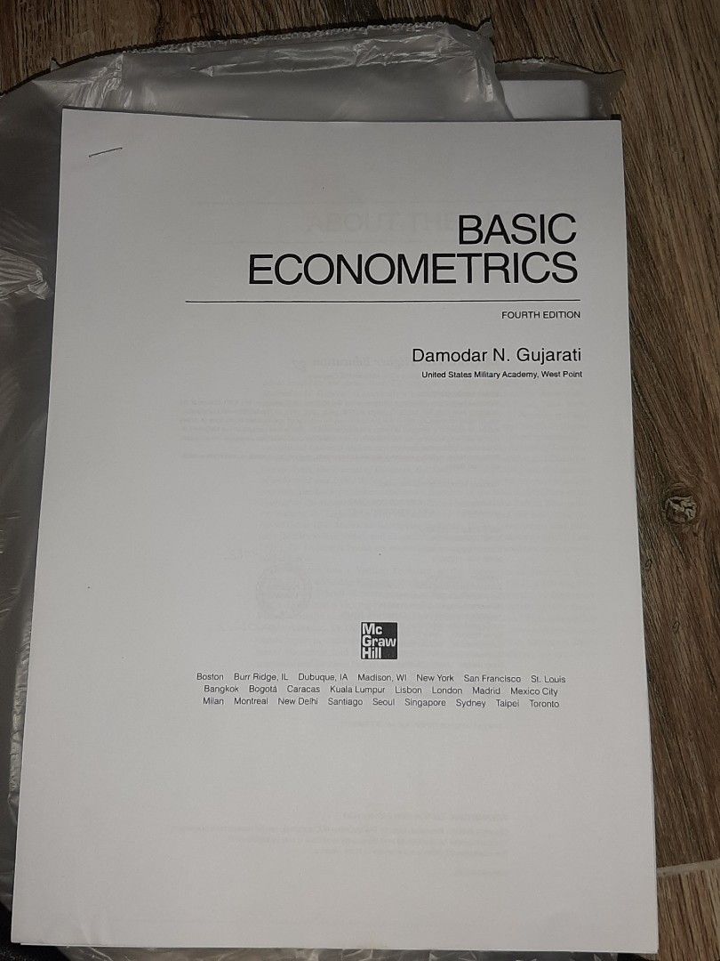 Basic Econometrics Hobbies And Toys Books And Magazines Textbooks On