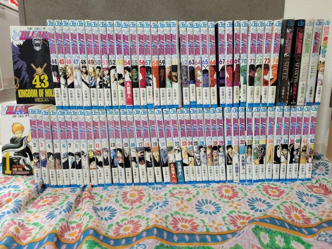 BLEACH 死神 全74卷 + 官方書籍5卷 完整套裝 日版漫畫, 興趣及遊戲, 書本 & 文具, 漫畫 - Carousell