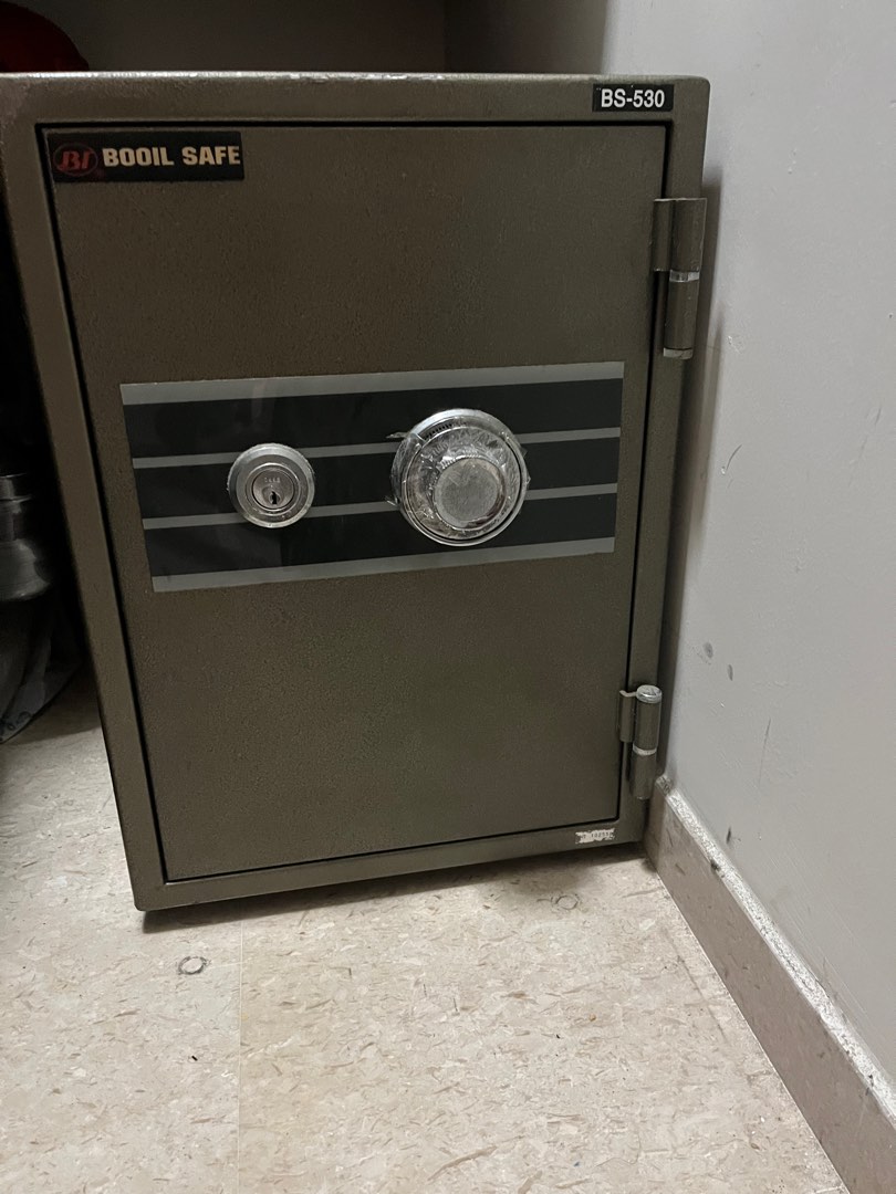 Booil Safe Box, Furniture & Home Living, Security & Locks, Safe on ...