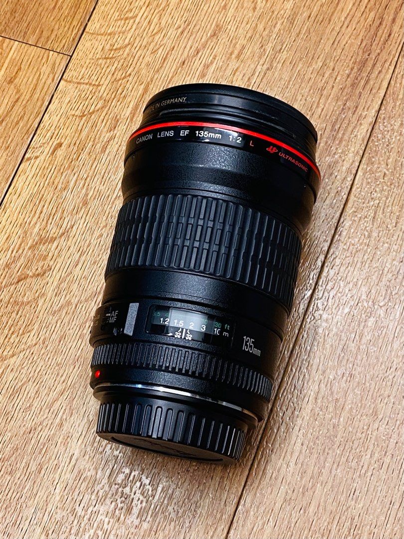 Canon EF 135mm f2L USM lens, Photography, Lens & Kits on Carousell