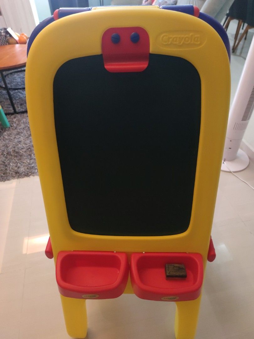 Crayola easel board (2 side), Hobbies & Toys, Toys & Games on Carousell