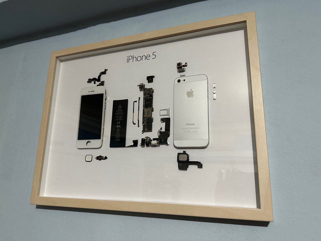 Disassembled iPhone 5 Art Frame, Mobile Phones & Gadgets, Mobile Phones ...
