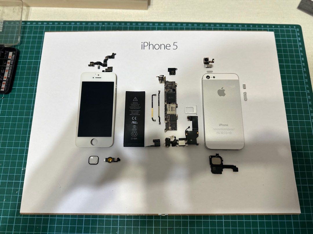 Disassembled iPhone 5 Art Frame, Mobile Phones & Gadgets, Mobile Phones ...