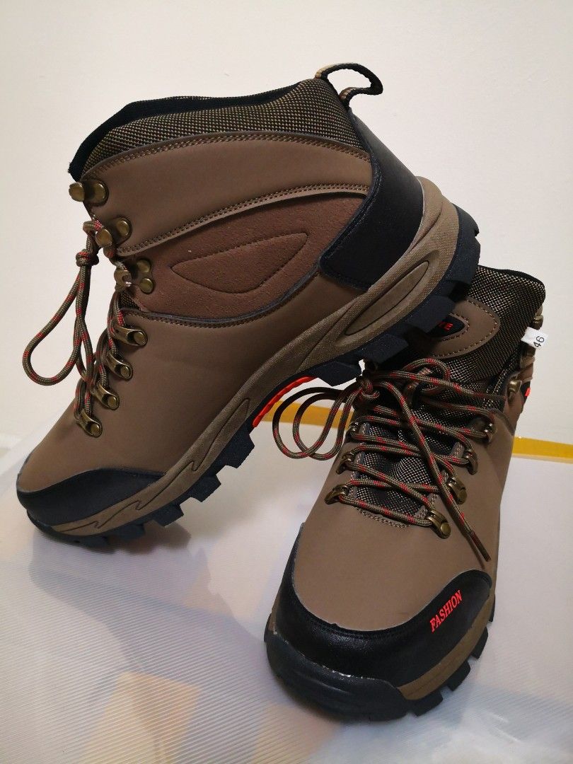 Hiking boots EU size 45 ( boot labeled as size 46, but it's actually ...