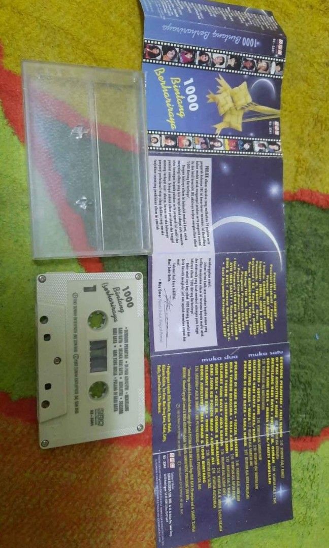 KASET LAGU LAGU RAYA, Hobbies & Toys, Music & Media, CDs & DVDs on Carousell