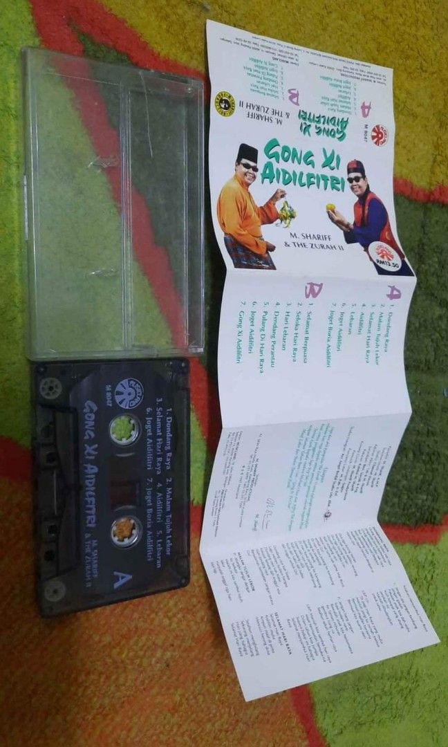 KASET LAGU LAGU RAYA, Hobbies & Toys, Music & Media, CDs & DVDs on Carousell