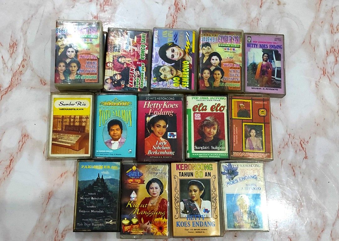 KASET TAPE JADUL CAMPURSARI KERONCONG, Musik & Media, CD, DVD & Lainnya di Carousell