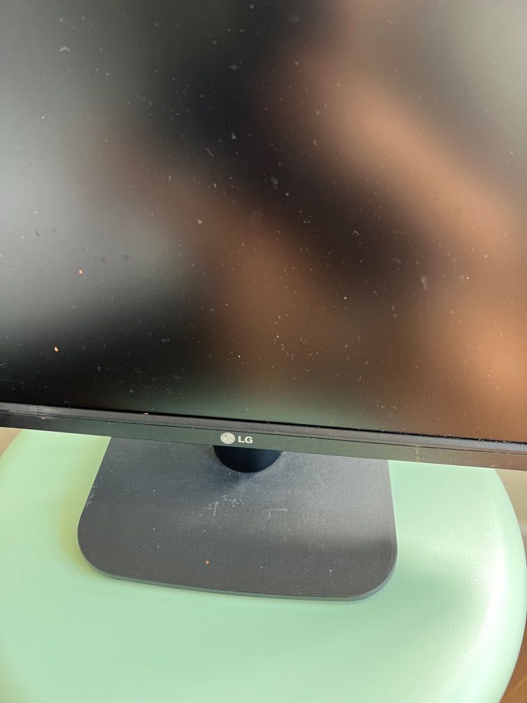 Lg Flatron L1718S, Computers & Tech, Desktops on Carousell