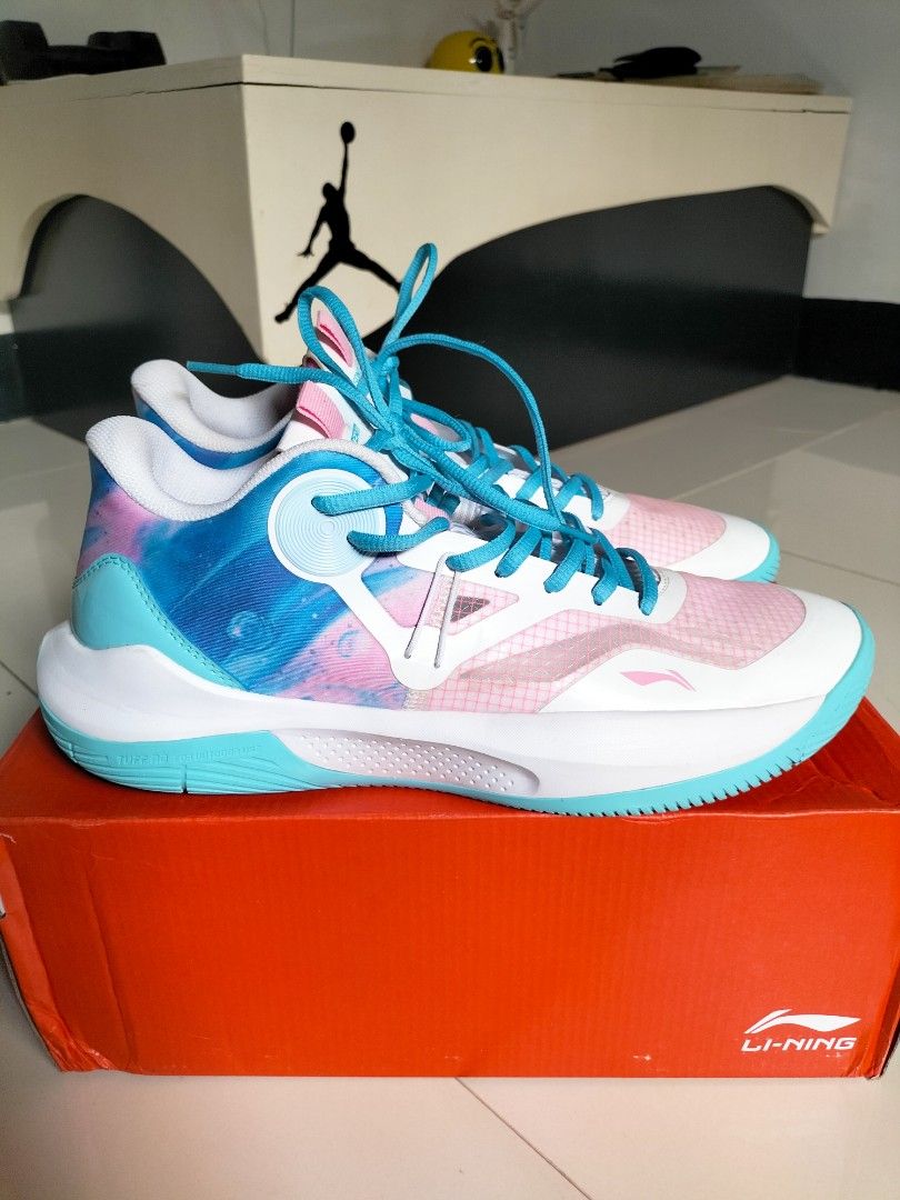 Li-ning Sonic team low ( cotton candy), Men's Fashion, Footwear ...