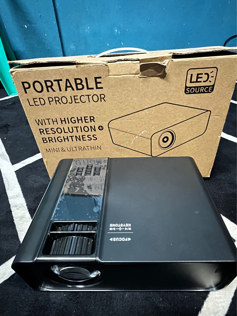 LUMOS PROJECTOR G86, TV & Home Appliances, TV & Entertainment ...