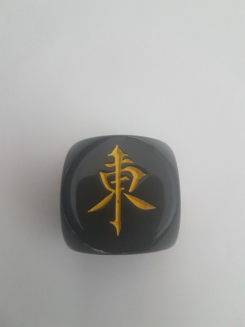 Solid Cube Mahjong Wind Indicator, Hobbies & Toys, Toys & Games on ...