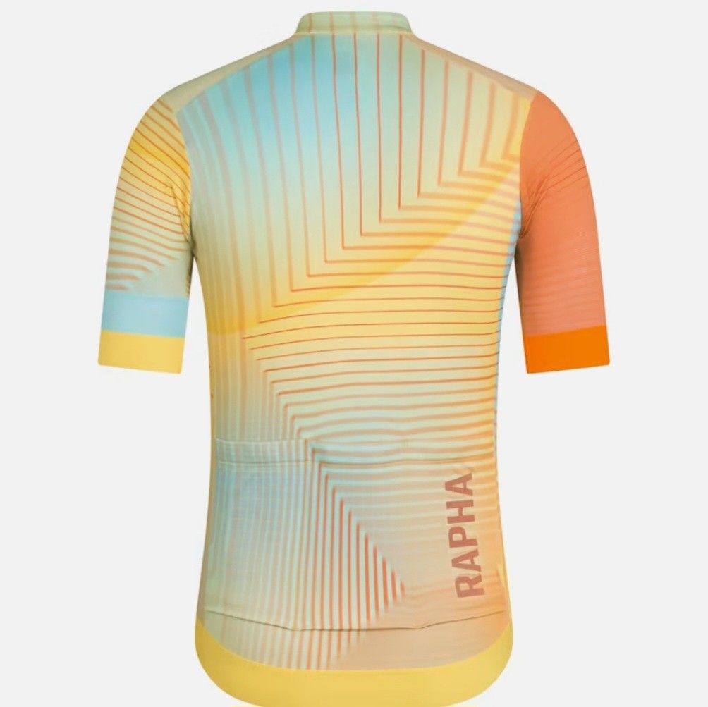 New Rapha pro team training jersey size medium, Men's Fashion, Tops ...