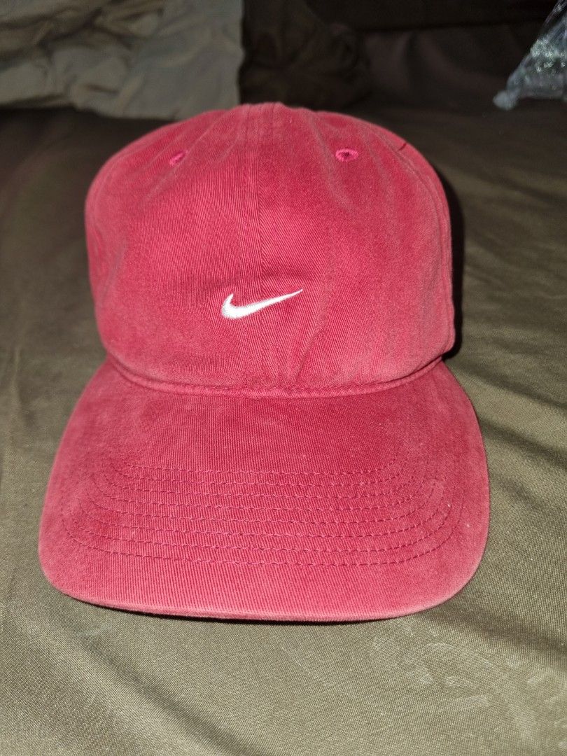 Nike Cap / Topi Pro Classic Red vintage 2002, Fesyen Pria, Aksesoris ...