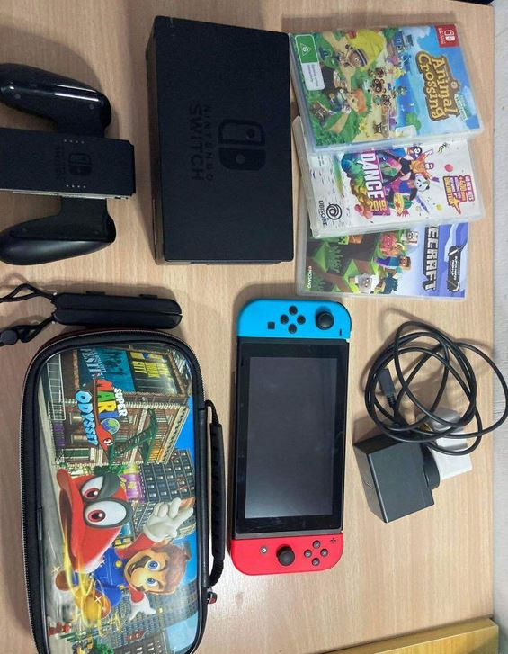 Nintendo Switch 2nd hand , GOOD AS NEW, Video Gaming, Video Game ...