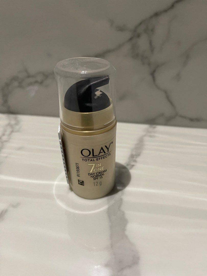 Oil of Ulay day cream normal SFP 15 baru pake 1x, Kesehatan ...