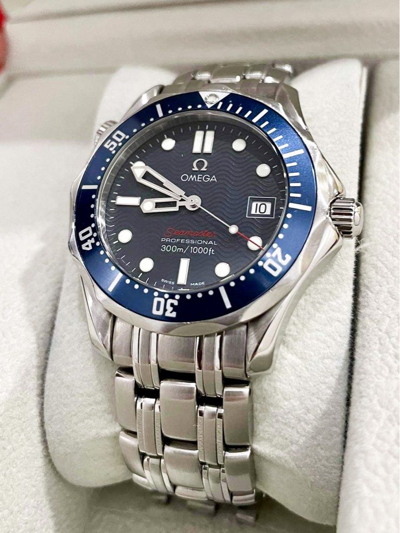 Omega Seamaster Professional Midsize, Luxury, Watches on Carousell