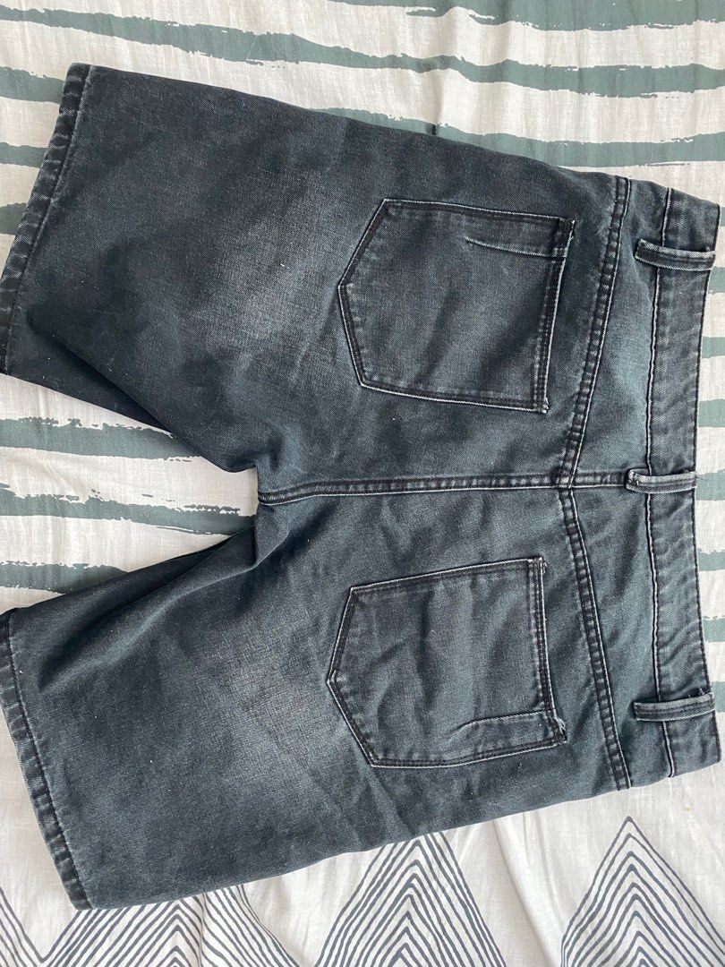 PADINI BLACK JEANS SHORTS, Men's Fashion, Bottoms, Shorts on Carousell