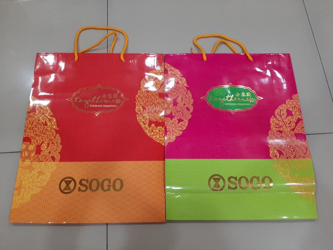 SOGO Big Paper bags 10, Women's Fashion, Jewelry & Organisers ...