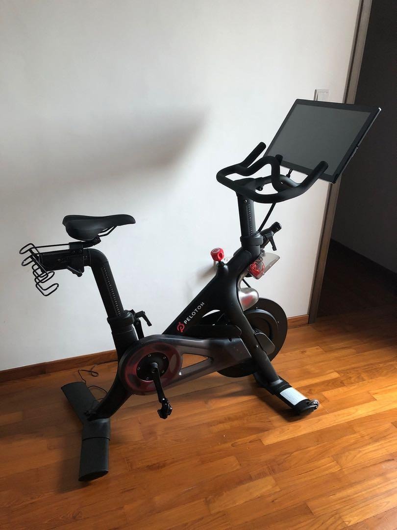 Peloton Original from New York - 2020, Sports Equipment, Exercise ...