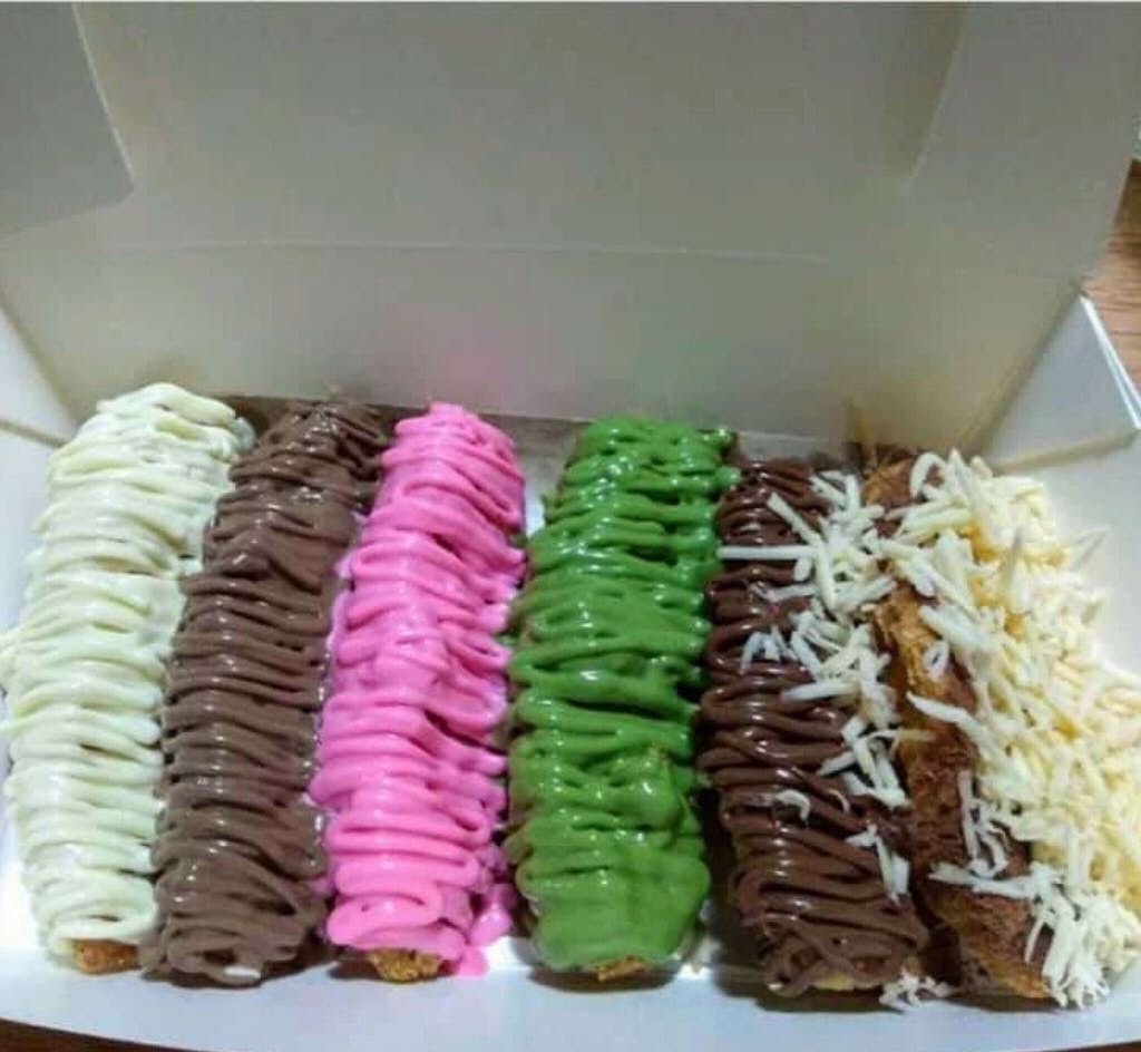 Pisang Krispy Pakai Topping Makanan And Minuman Kue Kue Di Carousell