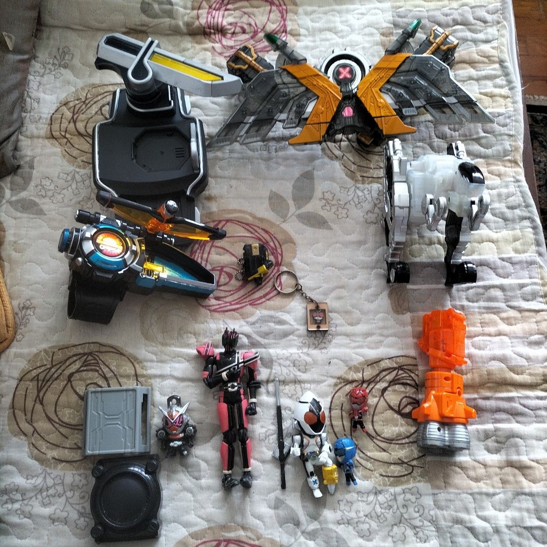 Power Rangers miscellaneous items, Hobbies & Toys, Toys & Games on ...