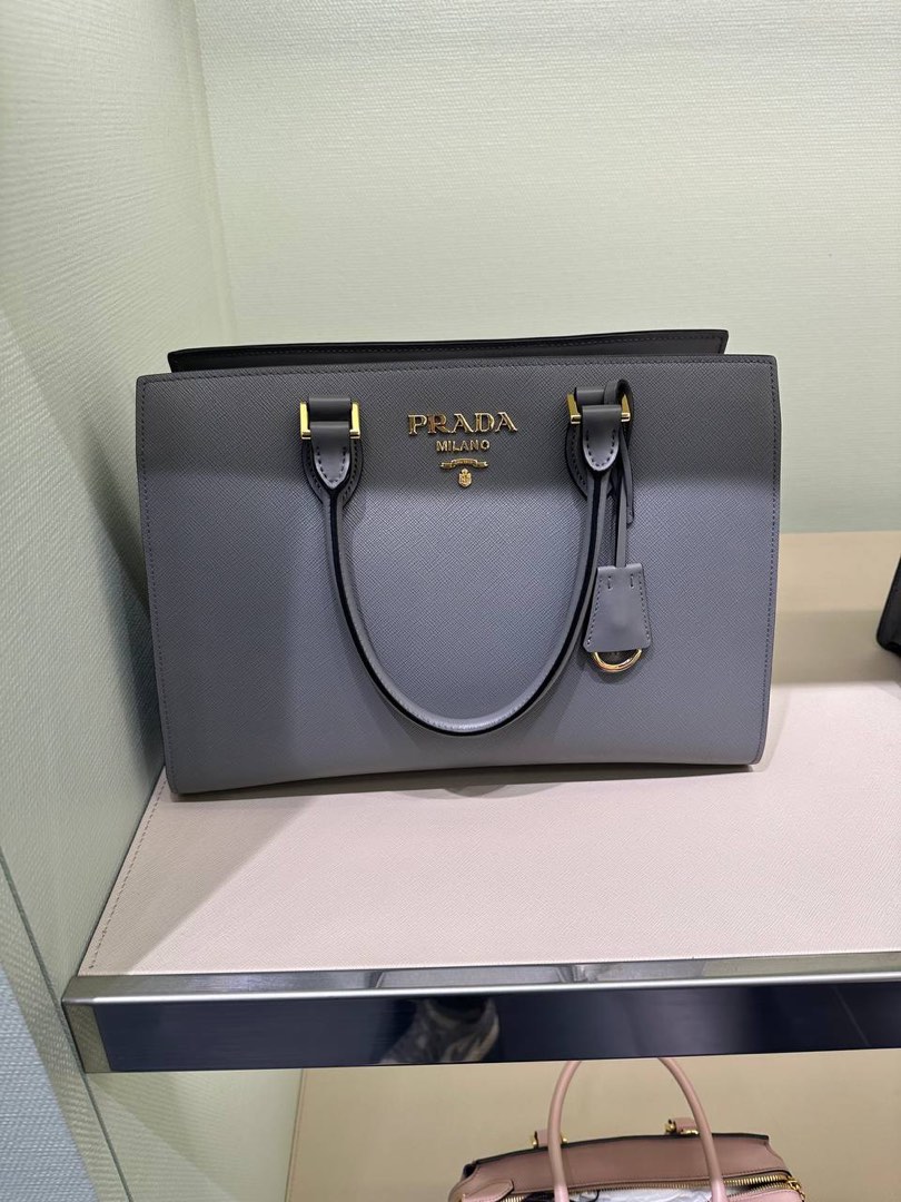 Prada Saffiano Leather Bag Size TU, Luxury, Bags & Wallets on Carousell