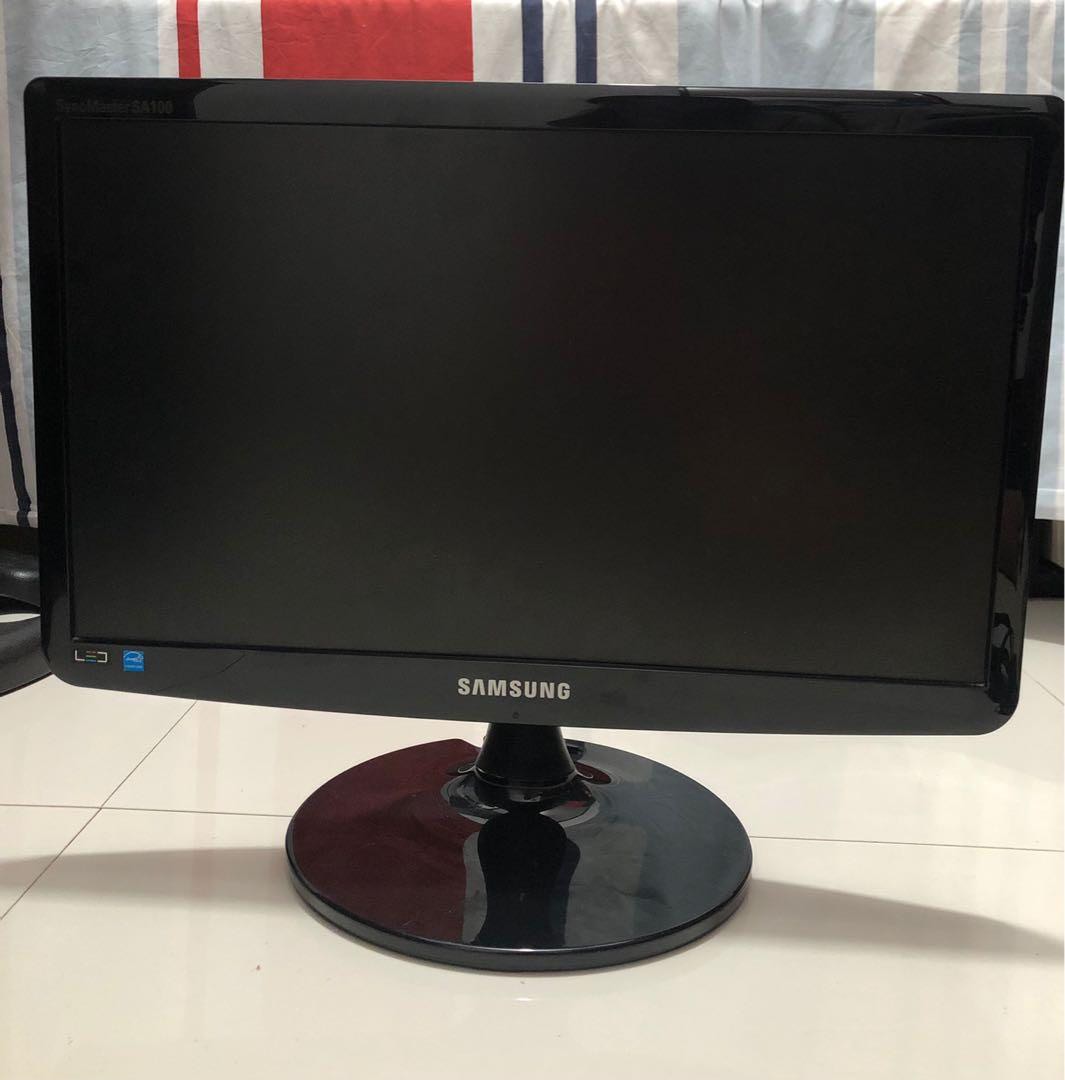 Samsung monitor, Computers & Tech, Desktops on Carousell