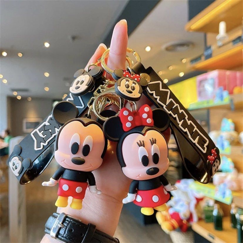 Disney Cartoon Keychain Keyring (Mickey Minnie Donald Daisy Duck Piglet ...