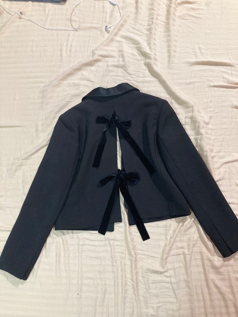 Slit Back Velvet Ribbon Black Cropped Formal Blazer, Women's Fashion ...