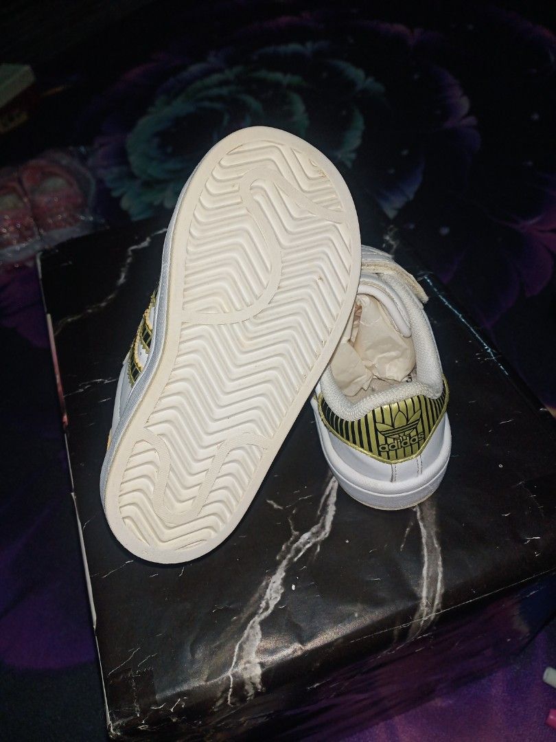 Snickers, Babies & Kids, Babies & Kids Fashion on Carousell