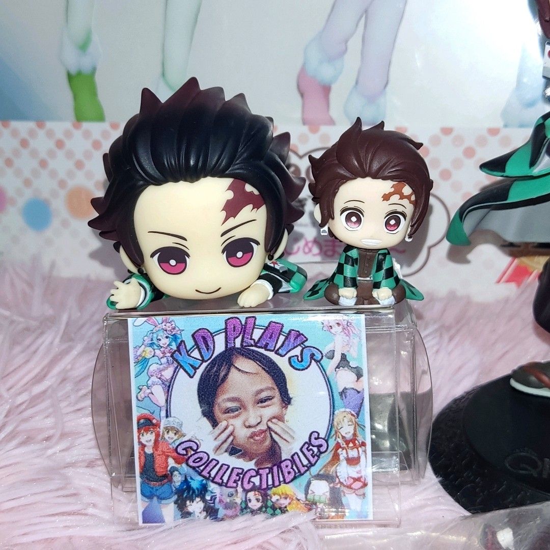 Tanjiro Mini Shrine SET (mostly Loose, 1 sealed, 1 sealed w/ capsule ...