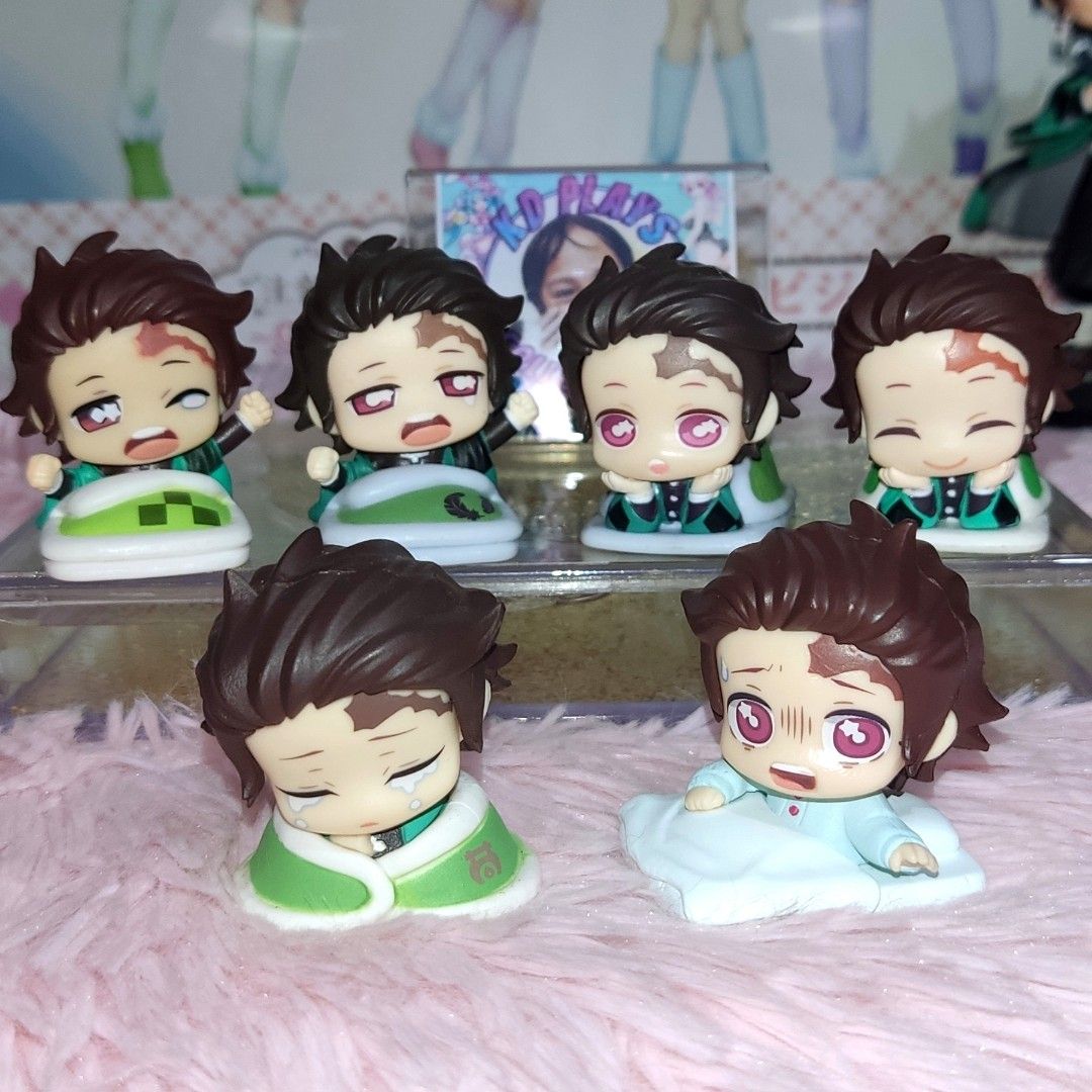 Tanjiro Mini Shrine SET (mostly Loose, 1 sealed, 1 sealed w/ capsule ...