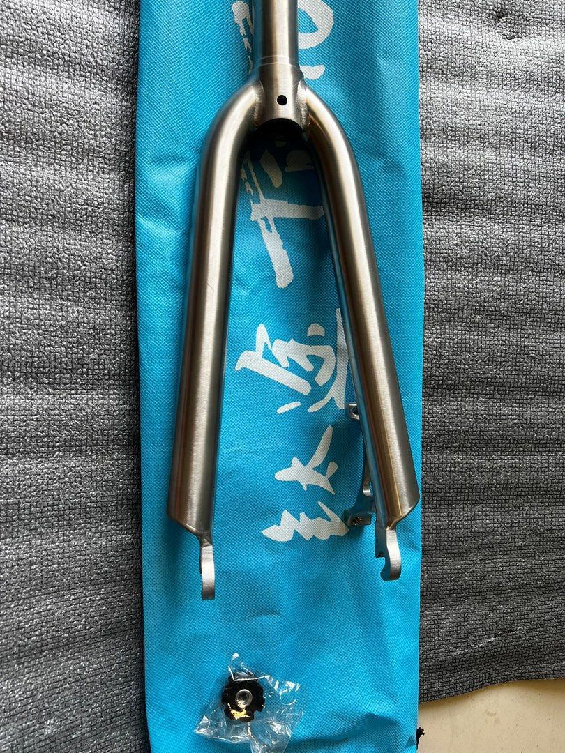 Tito Titanium fork 20 inch disc wheels, Sports Equipment, Bicycles ...