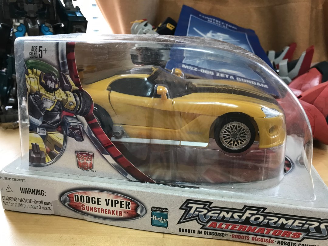 變形金剛transformers AT19 Dodge Viper Sunstreaker, 興趣及遊戲, 玩具 & 遊戲類 - Carousell