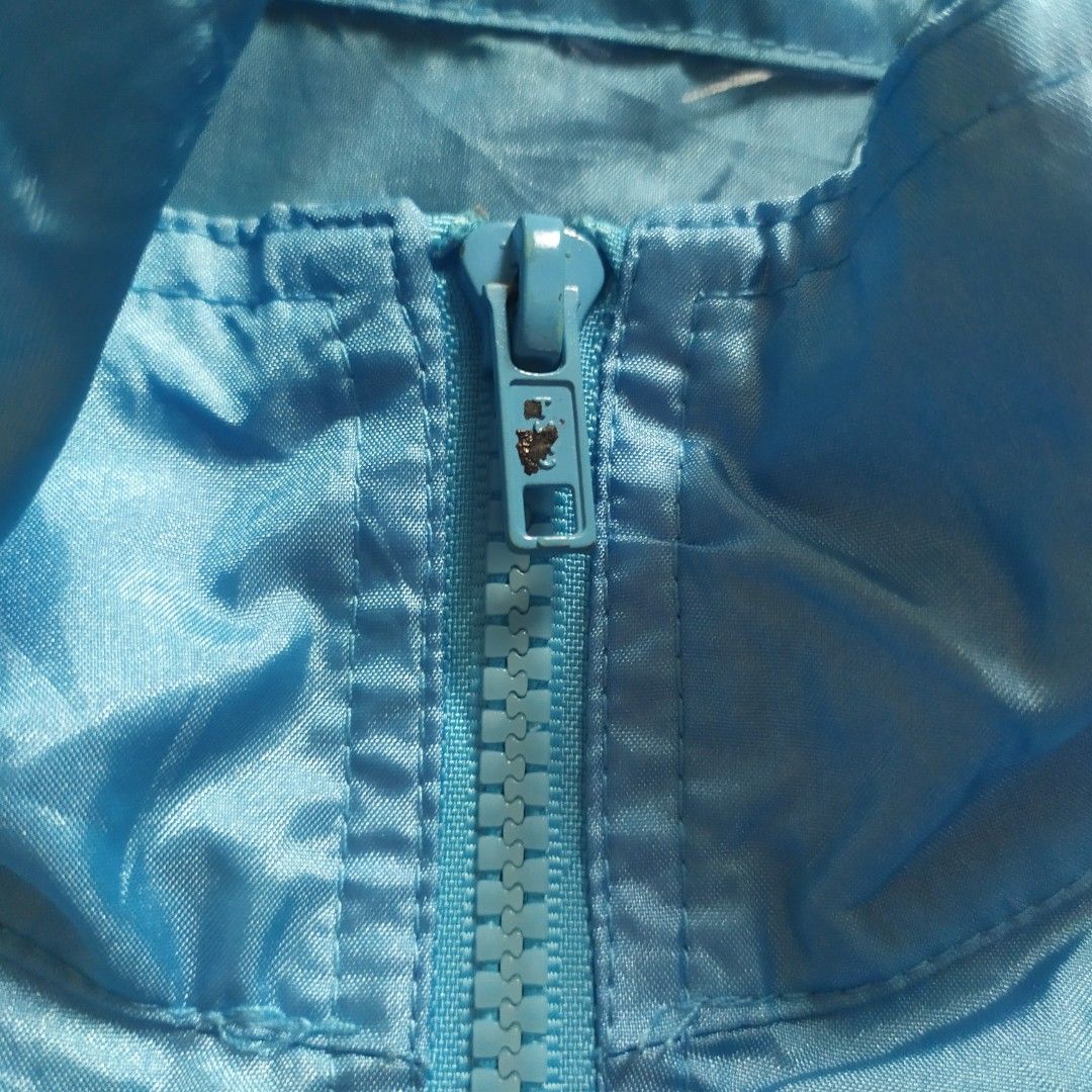 Unicef, Men's Fashion, Coats, Jackets and Outerwear on Carousell