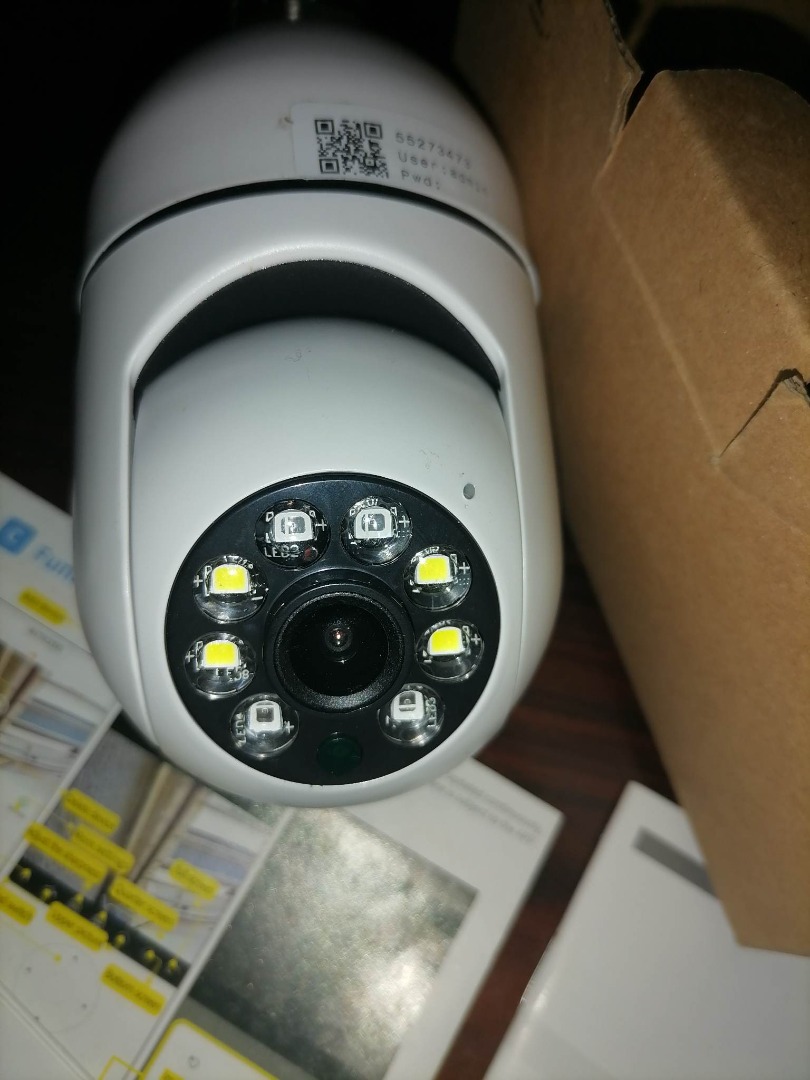 V380 Pro BULB PTZ Camera Auto Tracking Night Vision 1080p Wireless CCTV ...