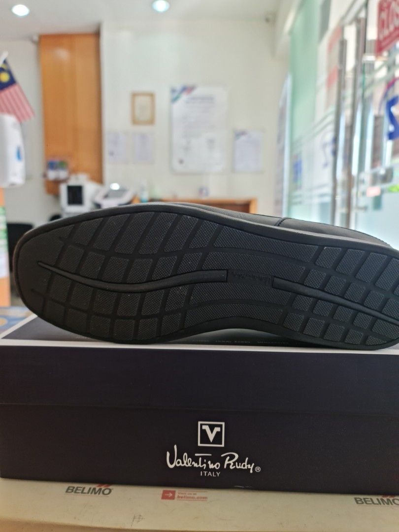 Valentino Rudy, Men's Fashion, Footwear, Flipflops and Slides on Carousell