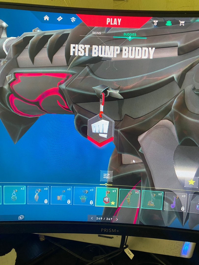 stacked valorant riot gun buddy account, Video Gaming, Gaming ...