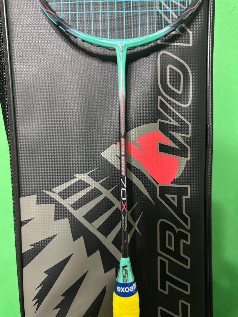 Venson Ultra Woven 70X Badminton Racket, Sports Equipment, Sports ...