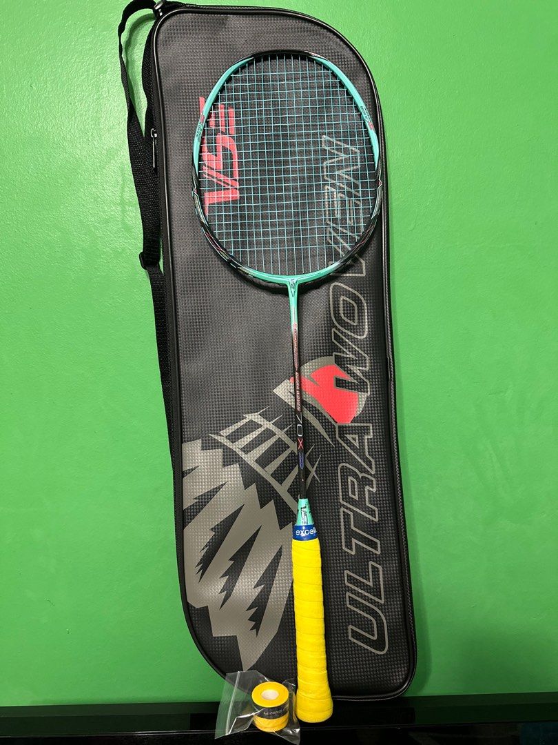 Venson Ultra Woven 70X Badminton Racket, Sports Equipment, Sports ...