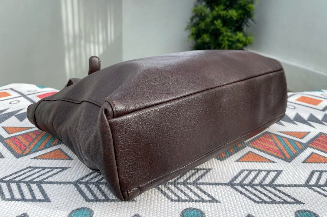 Vintage Daks Leather tote bag on Carousell